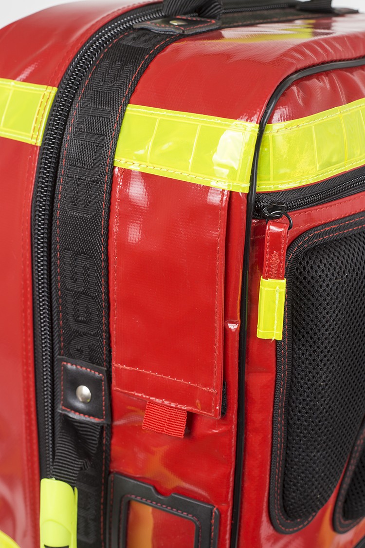 ELITE BAGS EMERGENCY BAG EMERAIR’S TARPAULIN - RED Emergencies bags...